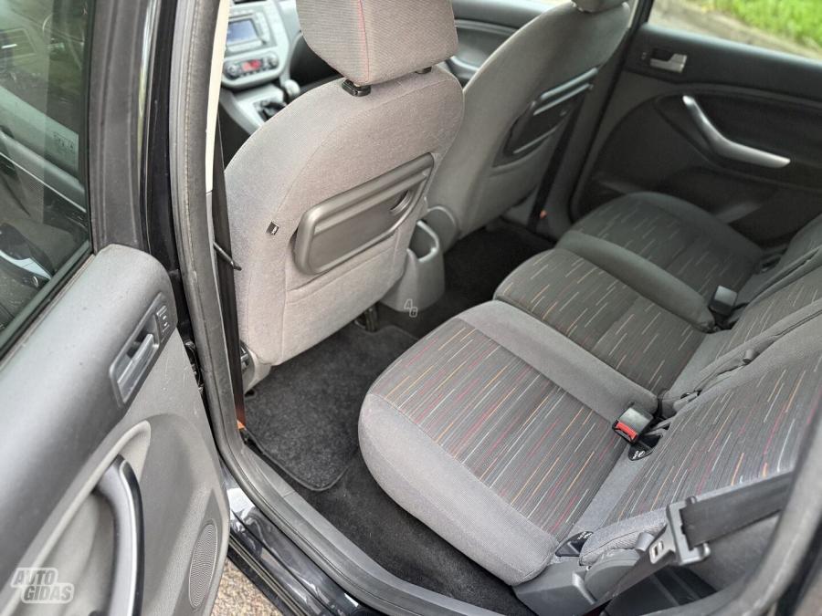 Black Ford C-Max 2009 in Alytus, with an engine capacity of 1.60 L and mileage of 264 thousand km for 2350 €, photo 13 on AUTOMOTO.COM.LV