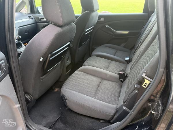 Black Ford C-Max 2009 in Siauliai, with an engine capacity of 1.60 L and mileage of 283 thousand km for 1800 €, photo 6 on AUTOMOTO.COM.LV