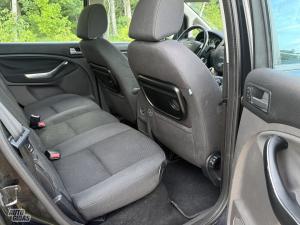 Black Ford C-Max 2009 in Siauliai, with an engine capacity of 1.60 L and mileage of 283 thousand km for 1800 €, photo 8 on AUTOMOTO.COM.LV