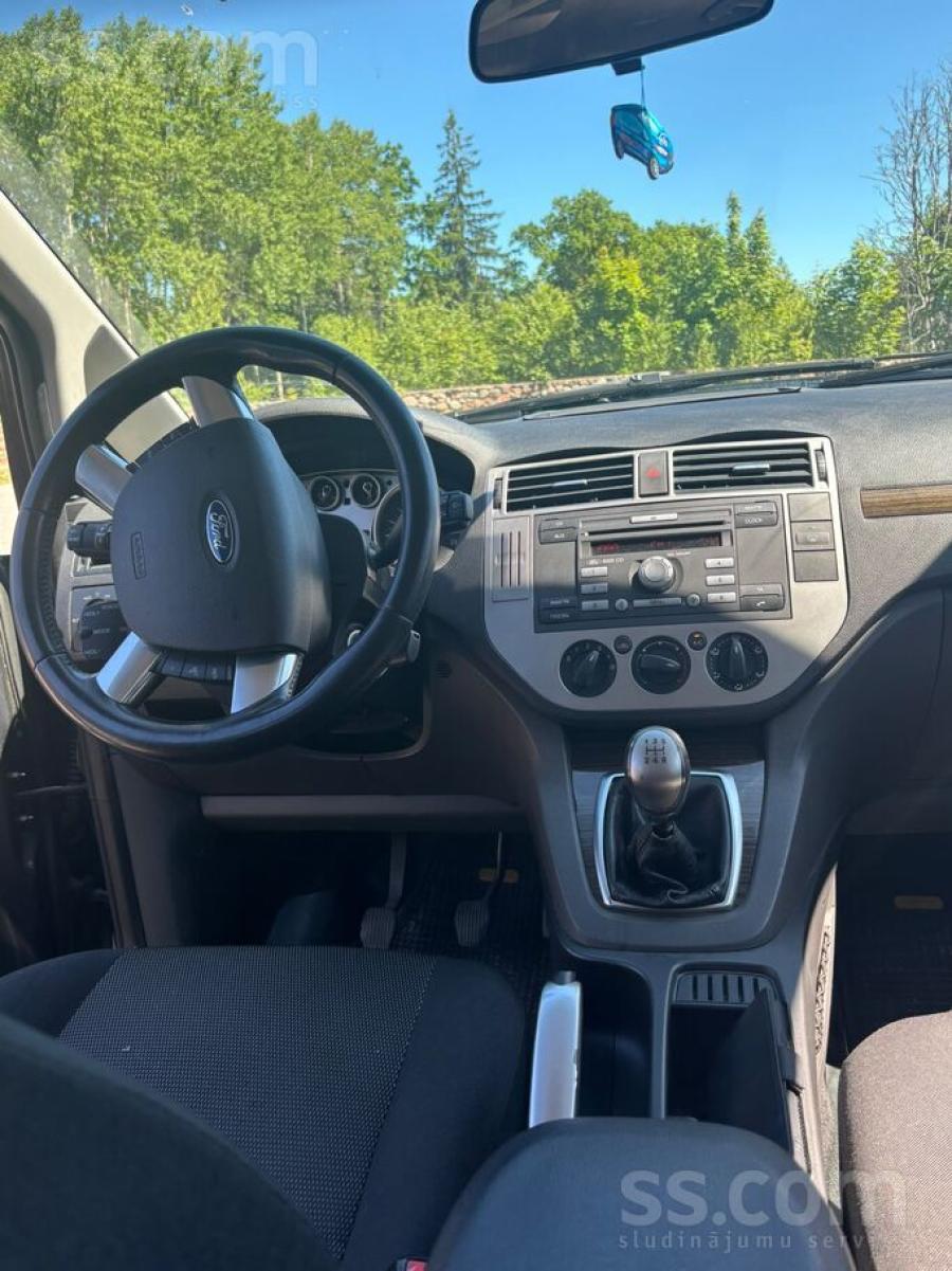 Black Ford C-Max 2009 in Talsi, with an engine capacity of 1.60 L and mileage of 412 thousand km for 1550 €, photo 4 on AUTOMOTO.COM.LV