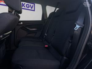 Black Ford C-Max 2010 in Vilnius, with an engine capacity of 1.60 L and mileage of 302 thousand km for 1999 €, photo 12 on AUTOMOTO.COM.LV