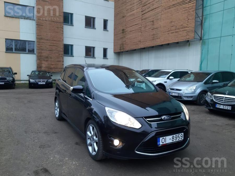 Black Ford C-Max 2011 in Daugavpils, with an engine capacity of 2.00 L and mileage of 0 thousand km for 4900 €, photo 3 on AUTOMOTO.COM.LV