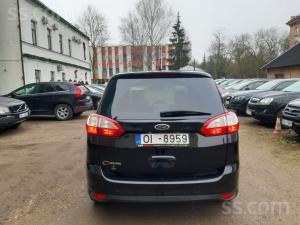 Black Ford C-Max 2011 in Daugavpils, with an engine capacity of 2.00 L and mileage of 0 thousand km for 4900 €, photo 6 on AUTOMOTO.COM.LV