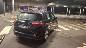 Melns Ford C-Max 2011 Viļņa, ar dzinēja tilpumu 1.56 L un nobraukumu 327 tūkst. km par 1500 €, foto 6 vietnē AUTOMOTO.COM.LV