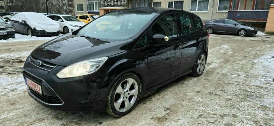 Black Ford C-Max 2011 in Vilnius, with an engine capacity of 1.60 L and mileage of 320 thousand km for 2700 €, photo 4 on AUTOMOTO.COM.LV