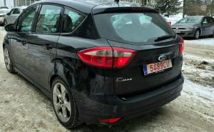 Black Ford C-Max 2011 in Vilnius, with an engine capacity of 1.60 L and mileage of 320 thousand km for 2700 €, photo 6 on AUTOMOTO.COM.LV