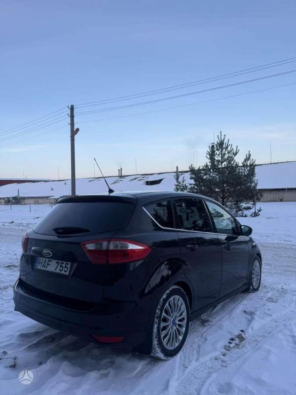 Black Ford C-Max 2011 in Kaunas, with an engine capacity of 2.00 L and mileage of 297 thousand km for 4200 €, photo 5 on AUTOMOTO.COM.LV