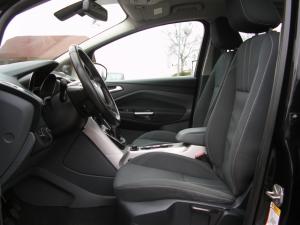 Black Ford C-Max 2011 in Riga, with an engine capacity of 1.60 L and mileage of 341 thousand km for 4150 €, photo 19 on AUTOMOTO.COM.LV