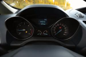 Black Ford C-Max 2011 in Jelgava, with an engine capacity of 1.60 L and mileage of 218 thousand km for 5200 €, photo 14 on AUTOMOTO.COM.LV