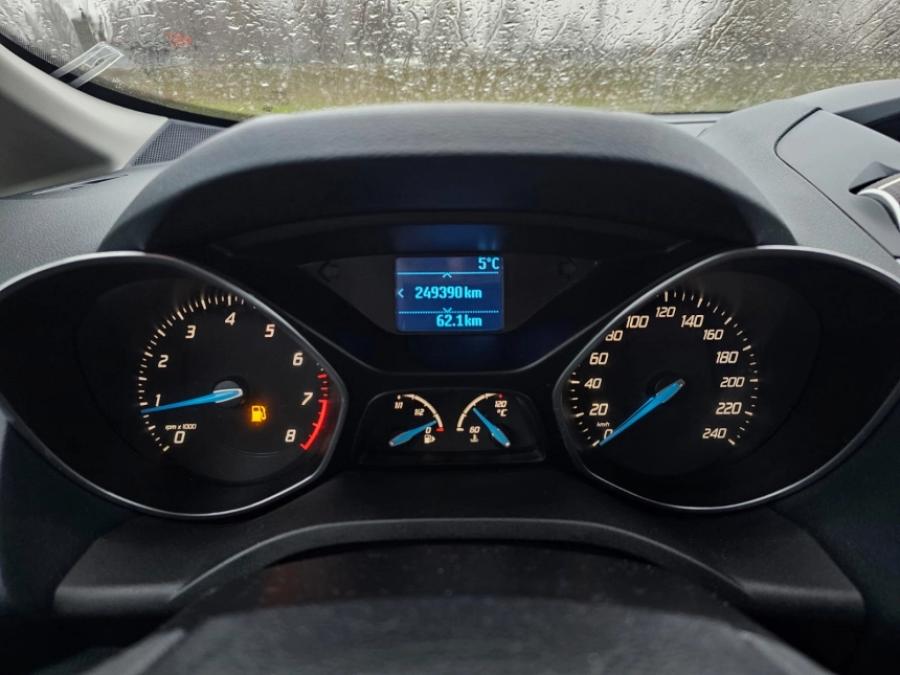 Melns Ford C-Max 2011 Rīga, ar dzinēja tilpumu 1.60 L un nobraukumu 240 tūkst. km par 5490 €, foto 15 vietnē AUTOMOTO.COM.LV
