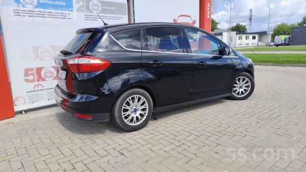 Black Ford C-Max 2011 in Jelgava, with an engine capacity of 1.60 L and mileage of 255 thousand km for 4180 €, photo 6 on AUTOMOTO.COM.LV