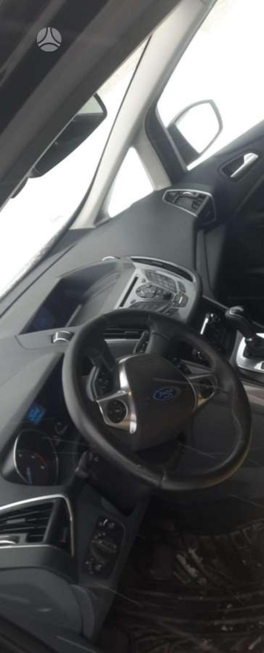Black Ford C-Max 2012 in Radviliskis, with an engine capacity of 0.00 L and mileage of 270 thousand km for 2500 €, photo 5 on AUTOMOTO.COM.LV