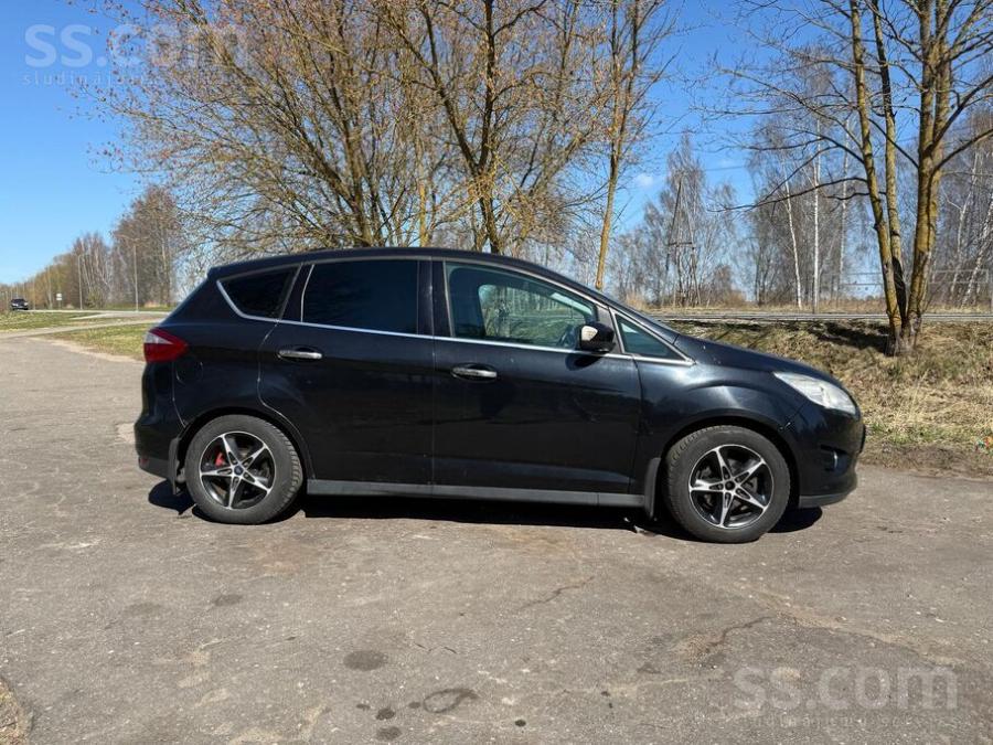 Black Ford C-Max 2012 in Riga, with an engine capacity of 1.60 L and mileage of 274 thousand km for 3500 €, photo 7 on AUTOMOTO.COM.LV