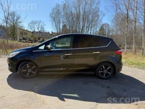 Black Ford C-Max 2012 in Riga, with an engine capacity of 1.60 L and mileage of 274 thousand km for 3500 €, photo 8 on AUTOMOTO.COM.LV