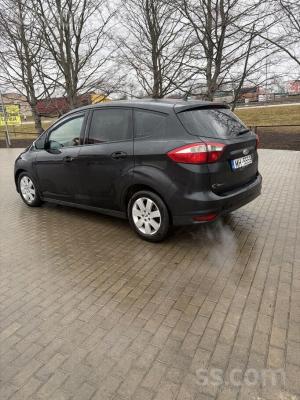 Black Ford C-Max 2012 in Talsi, with an engine capacity of 1.60 L and mileage of 264 thousand km for 4250 €, photo 7 on AUTOMOTO.COM.LV