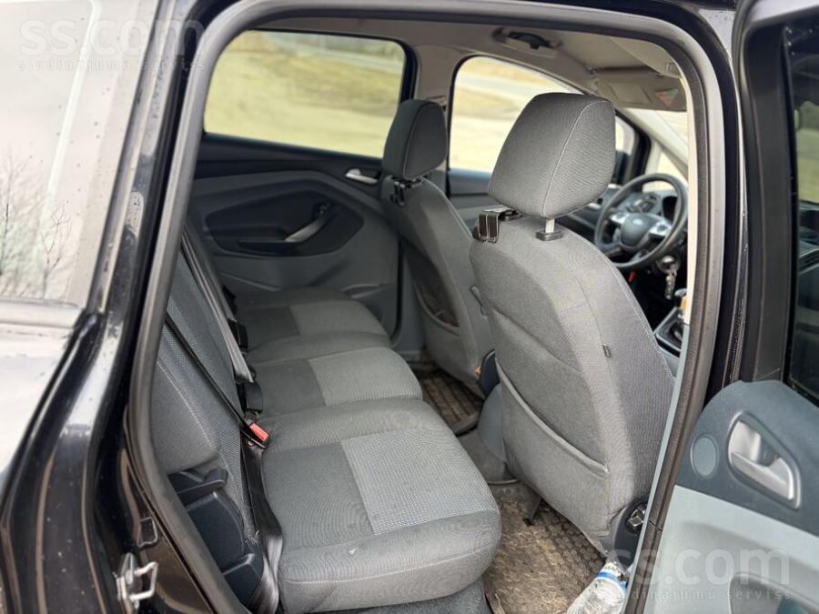 Black Ford C-Max 2012 in Talsi, with an engine capacity of 1.60 L and mileage of 264 thousand km for 4250 €, photo 15 on AUTOMOTO.COM.LV