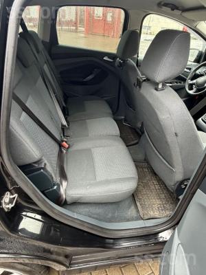Black Ford C-Max 2012 in Talsi, with an engine capacity of 1.60 L and mileage of 264 thousand km for 4250 €, photo 17 on AUTOMOTO.COM.LV