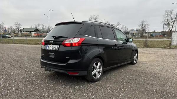 Black Ford C-Max 2012 in Daugavpils, with an engine capacity of 1.60 L and mileage of 253 thousand km for 4200 €, photo 5 on AUTOMOTO.COM.LV
