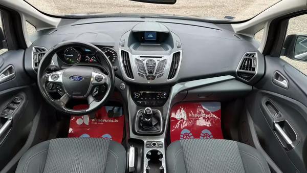 Black Ford C-Max 2012 in Daugavpils, with an engine capacity of 1.60 L and mileage of 253 thousand km for 4200 €, photo 9 on AUTOMOTO.COM.LV