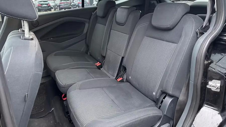 Melns Ford C-Max 2012 Daugavpils, ar dzinēja tilpumu 1.60 L un nobraukumu 253 tūkst. km par 4200 €, foto 20 vietnē AUTOMOTO.COM.LV