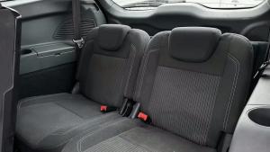Melns Ford C-Max 2012 Daugavpils, ar dzinēja tilpumu 1.60 L un nobraukumu 253 tūkst. km par 4200 €, foto 21 vietnē AUTOMOTO.COM.LV