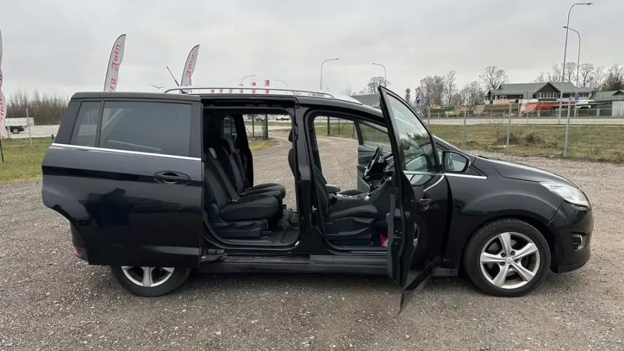 Melns Ford C-Max 2012 Daugavpils, ar dzinēja tilpumu 1.60 L un nobraukumu 253 tūkst. km par 4200 €, foto 24 vietnē AUTOMOTO.COM.LV