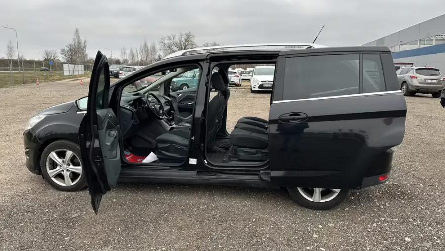 Melns Ford C-Max 2012 Daugavpils, ar dzinēja tilpumu 1.60 L un nobraukumu 253 tūkst. km par 4200 €, foto 25 vietnē AUTOMOTO.COM.LV