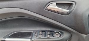 Black Ford C-Max 2012 in Riga, with an engine capacity of 1.60 L and mileage of 251 thousand km for 4750 €, photo 20 on AUTOMOTO.COM.LV