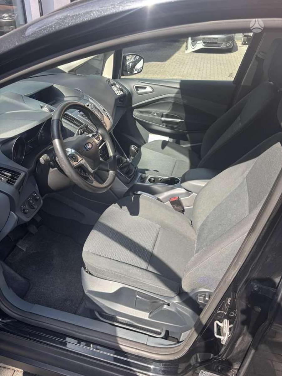 Melns Ford C-Max 2012 Šauļi, ar dzinēja tilpumu 1.56 L un nobraukumu 288 tūkst. km par 2650 €, foto 7 vietnē AUTOMOTO.COM.LV