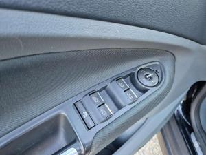 Black Ford C-Max 2012 in Mazeikiai, with an engine capacity of 1.60 L and mileage of 251 thousand km for 4450 €, photo 15 on AUTOMOTO.COM.LV
