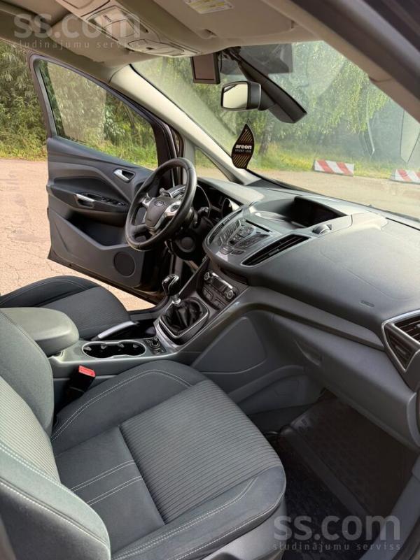 Melns Ford C-Max 2012 Rīga, ar dzinēja tilpumu 1.60 L un nobraukumu 275 tūkst. km par 3100 €, foto 11 vietnē AUTOMOTO.COM.LV