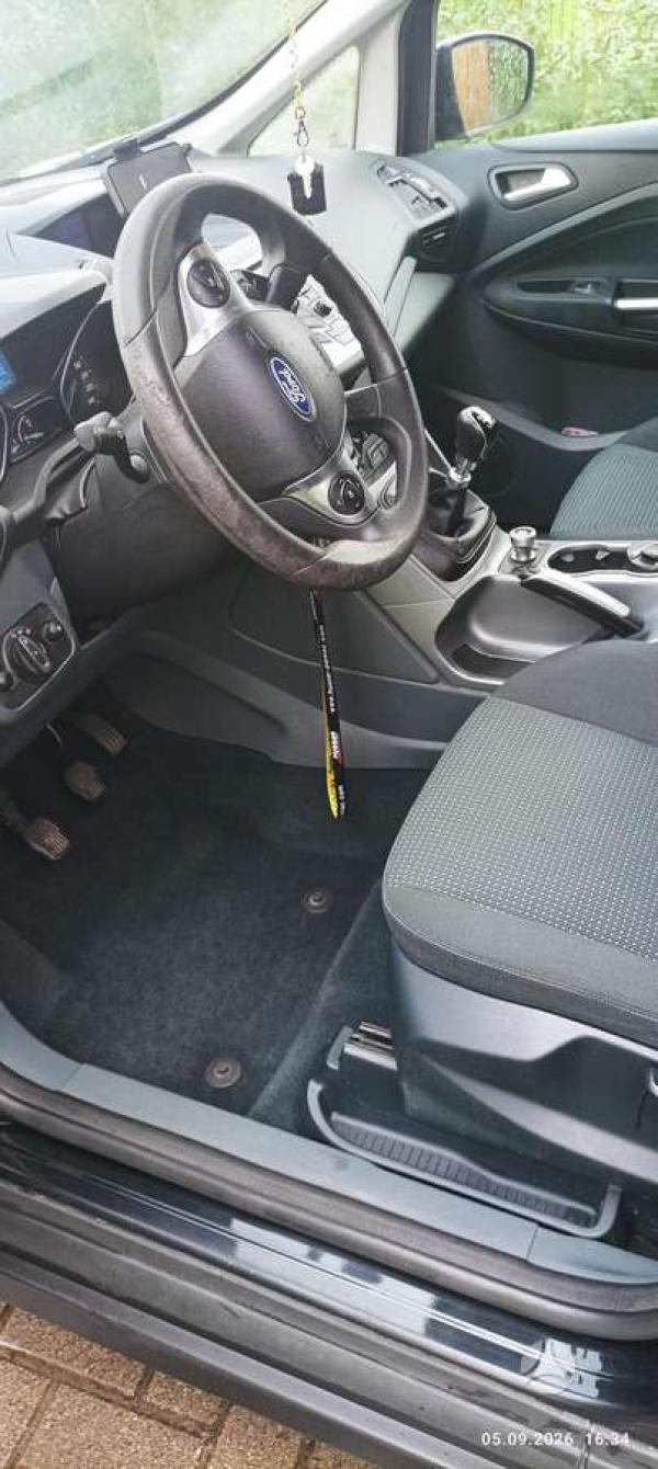 Ford C-Max 2012 Jurbarkas vietnē Melns Ford C-Max 2012 Jurbarkas, ar dzinēja tilpumu 1.56 L un nobraukumu 259 tūkst. km par 3200 €, foto 8 vietnē AUTOMOTO.COM.LV