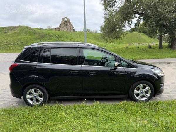 Black Ford C-Max 2012 in Rezekne, with an engine capacity of 1.60 L and mileage of 0 thousand km for 4850 €, photo 7 on AUTOMOTO.COM.LV
