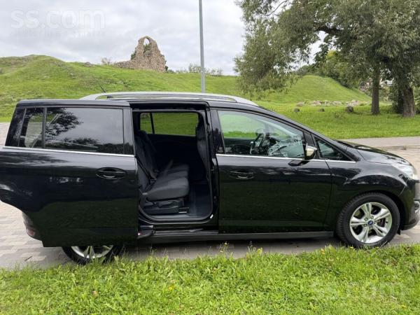 Black Ford C-Max 2012 in Rezekne, with an engine capacity of 1.60 L and mileage of 0 thousand km for 4850 €, photo 11 on AUTOMOTO.COM.LV