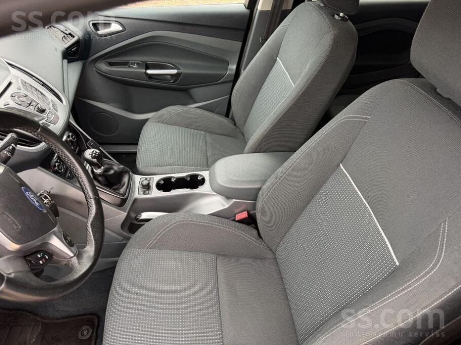 Melns Ford C-Max 2012 Rēzekne, ar dzinēja tilpumu 1.60 L un nobraukumu 0 tūkst. km par 4850 €, foto 18 vietnē AUTOMOTO.COM.LV