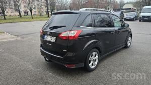 Black Ford C-Max 2013 in Limbazi, with an engine capacity of 1.00 L and mileage of 140 thousand km for 4650 €, photo 5 on AUTOMOTO.COM.LV