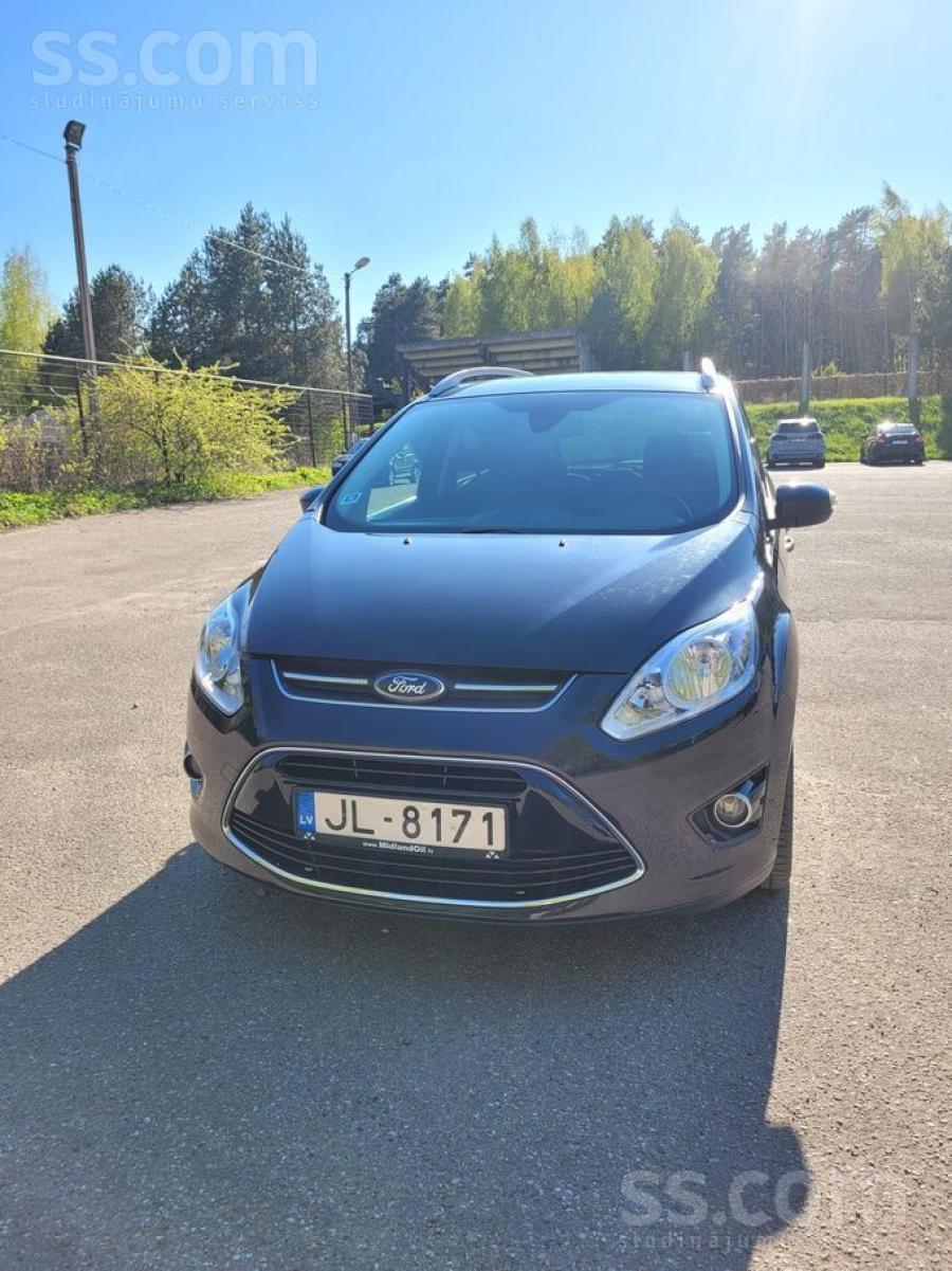 Black Ford C-Max 2013 in Riga, with an engine capacity of 2.00 L and mileage of 209 thousand km for 4800 €, photo 2 on AUTOMOTO.COM.LV