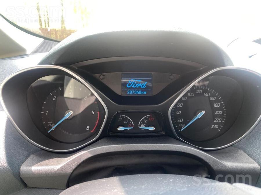 Black Ford C-Max 2013 in Riga, with an engine capacity of 2.00 L and mileage of 209 thousand km for 4800 €, photo 8 on AUTOMOTO.COM.LV