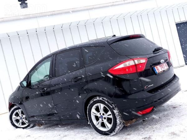 Black Ford C-Max 2013 in Riga, with an engine capacity of 1.60 L and mileage of 304 thousand km for 2999 €, photo 2 on AUTOMOTO.COM.LV
