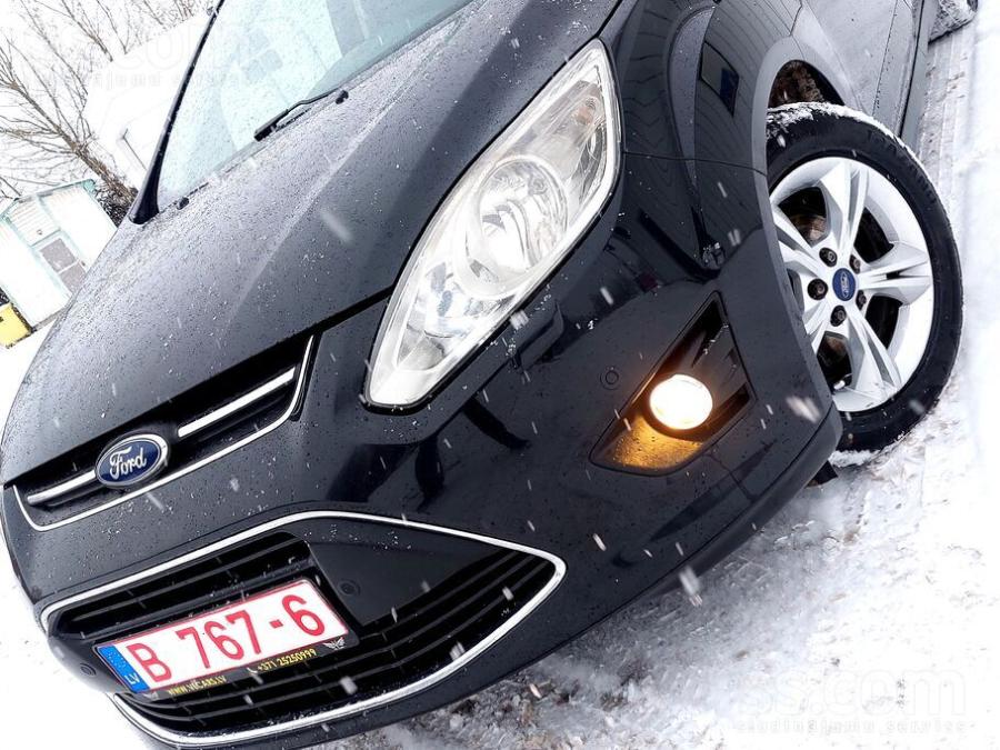 Black Ford C-Max 2013 in Riga, with an engine capacity of 1.60 L and mileage of 304 thousand km for 2999 €, photo 12 on AUTOMOTO.COM.LV