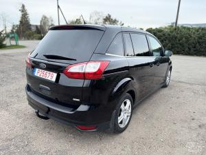 Black Ford C-Max 2013 in Kaunas, with an engine capacity of 1.00 L and mileage of 200 thousand km for 3850 €, photo 6 on AUTOMOTO.COM.LV