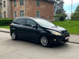 Black Ford C-Max 2013 in Riga, with an engine capacity of 1.60 L and mileage of 0 thousand km for 4799 €, photo 8 on AUTOMOTO.COM.LV