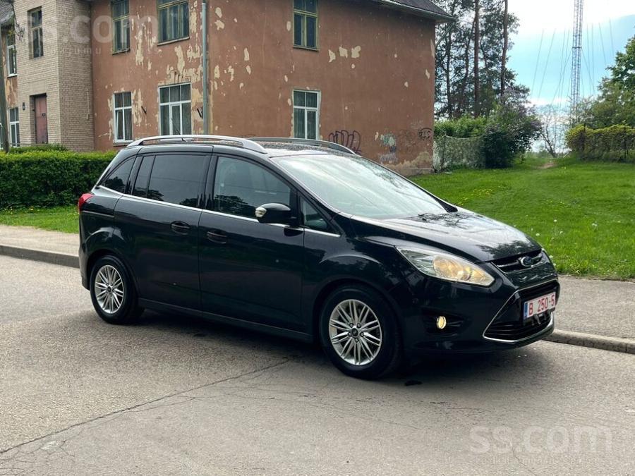Black Ford C-Max 2013 in Riga, with an engine capacity of 1.60 L and mileage of 0 thousand km for 4799 €, photo 8 on AUTOMOTO.COM.LV