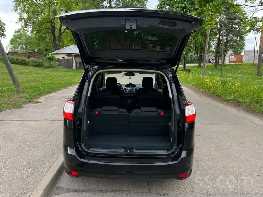 Black Ford C-Max 2013 in Riga, with an engine capacity of 1.60 L and mileage of 0 thousand km for 4799 €, photo 23 on AUTOMOTO.COM.LV