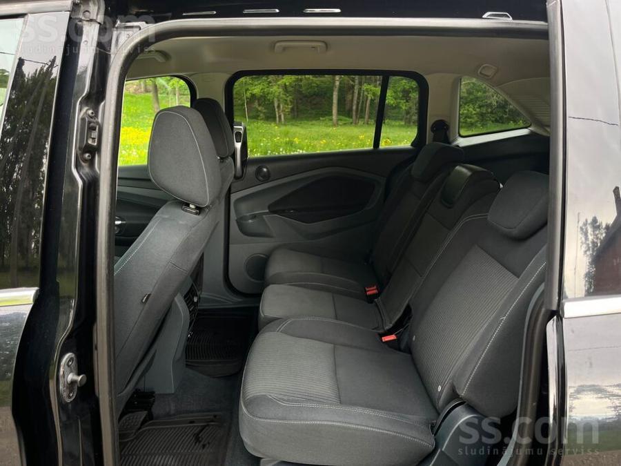 Black Ford C-Max 2013 in Riga, with an engine capacity of 1.60 L and mileage of 0 thousand km for 4799 €, photo 24 on AUTOMOTO.COM.LV