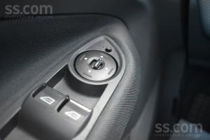 Melns Ford C-Max 2013 Kuldīga, ar dzinēja tilpumu 1.60 L un nobraukumu 0 tūkst. km par 5450 €, foto 18 vietnē AUTOMOTO.COM.LV