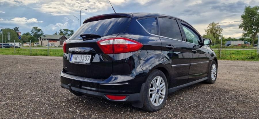 Black Ford C-Max 2013 in Riga, with an engine capacity of 1.60 L and mileage of 233 thousand km for 5550 €, photo 6 on AUTOMOTO.COM.LV