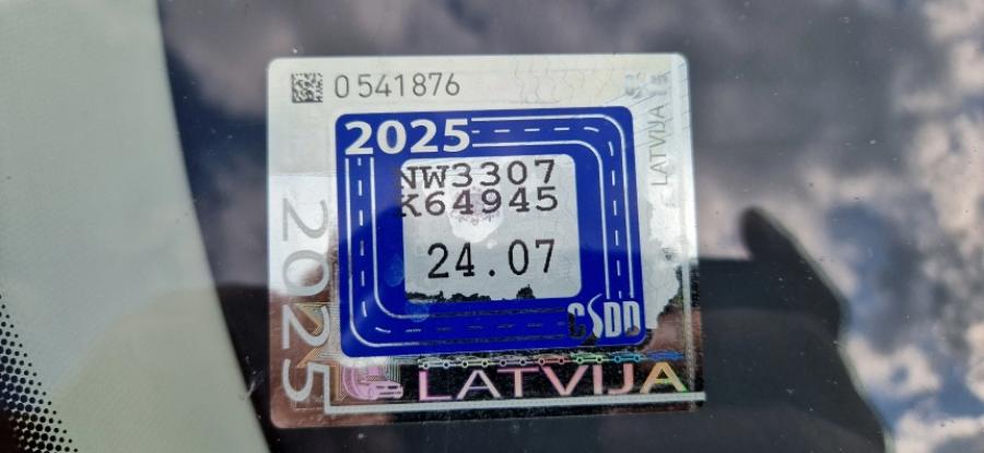 Black Ford C-Max 2013 in Riga, with an engine capacity of 1.60 L and mileage of 233 thousand km for 5550 €, photo 33 on AUTOMOTO.COM.LV