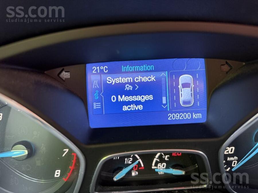 Black Ford C-Max 2013 in Valmiera, with an engine capacity of 1.60 L and mileage of 209 thousand km for 4995 €, photo 13 on AUTOMOTO.COM.LV