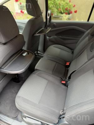 Black Ford C-Max 2013 in Valmiera, with an engine capacity of 1.60 L and mileage of 209 thousand km for 4995 €, photo 17 on AUTOMOTO.COM.LV